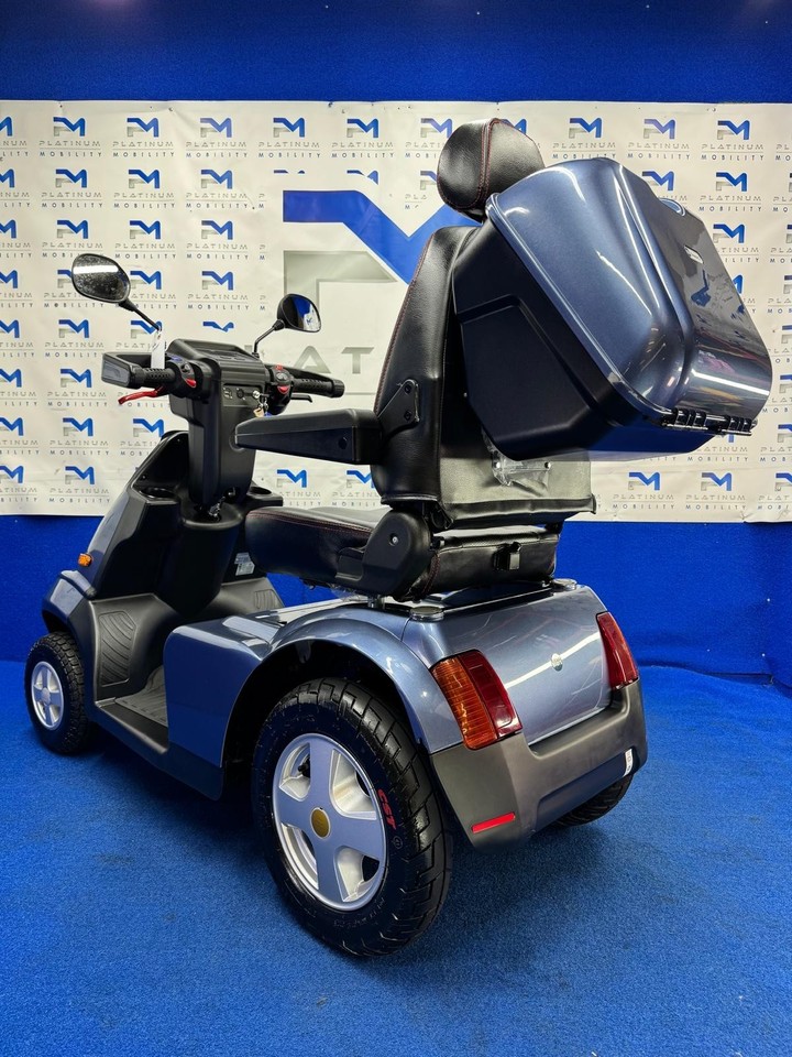 2025 TGA Breeze S4 8MPH All Terrain Mobility Scooter Immaculate ...