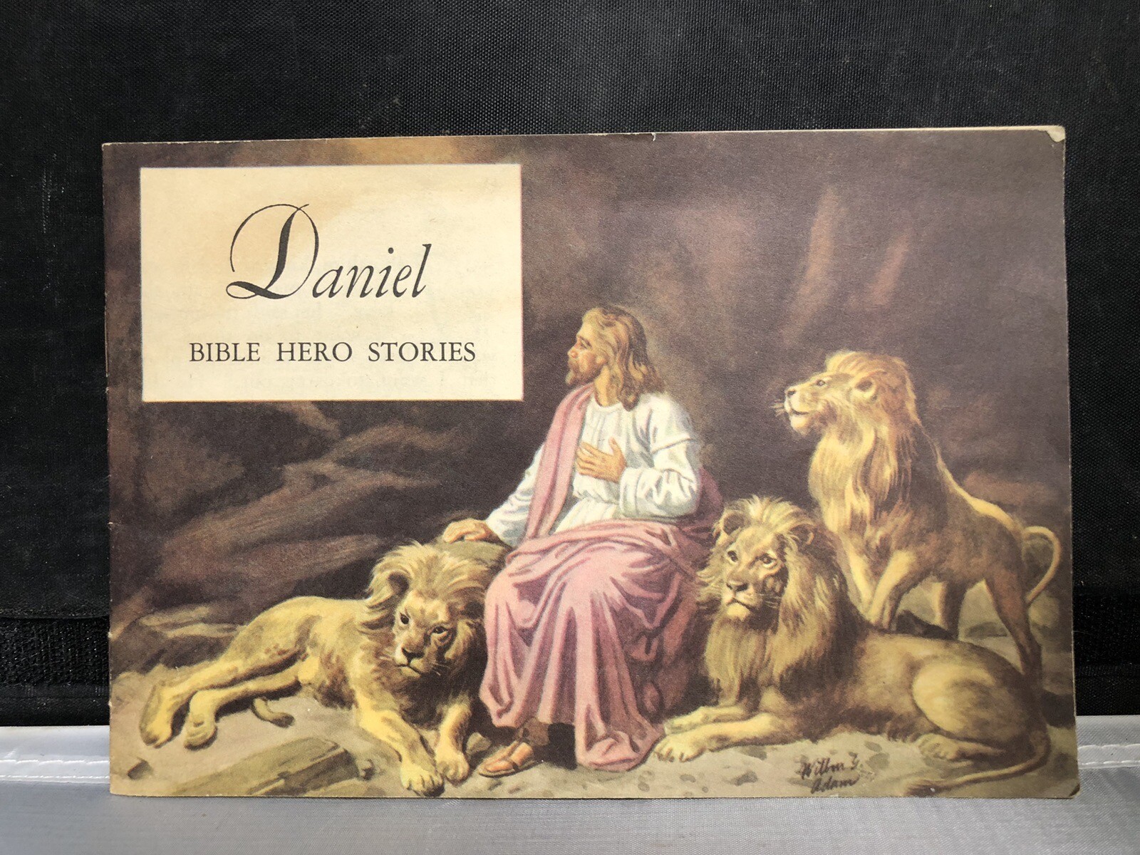 2016 Daniel Bible Hero Stories Colored Pamphlet, Standard Publishing Co ...