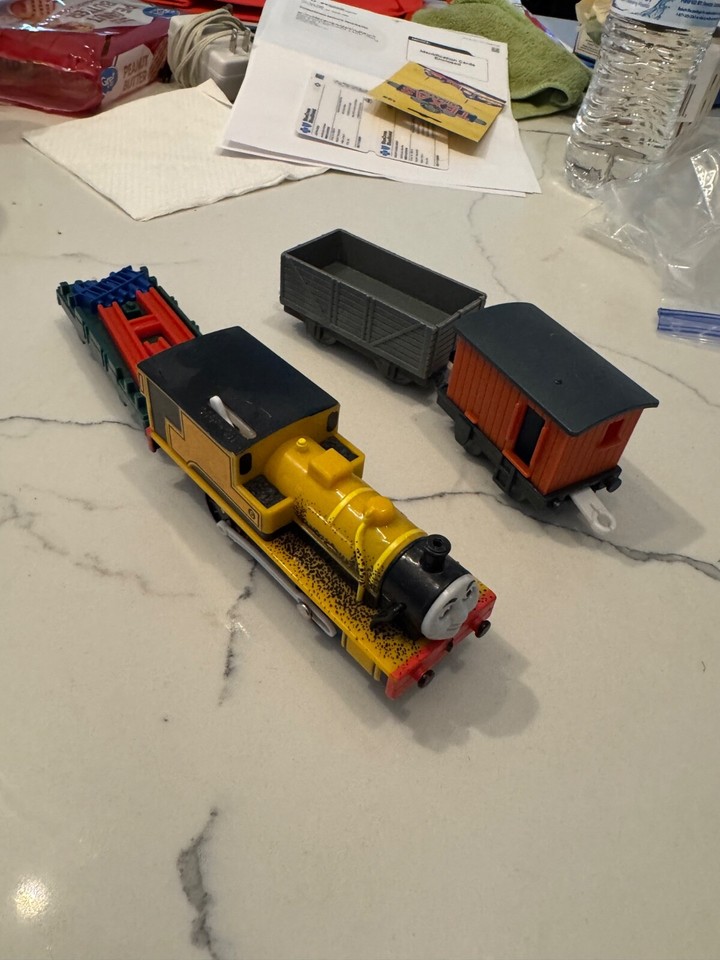 Mattel Thomas & Friends Trackmaster Motorized Trains & Car Packs - Sets ...