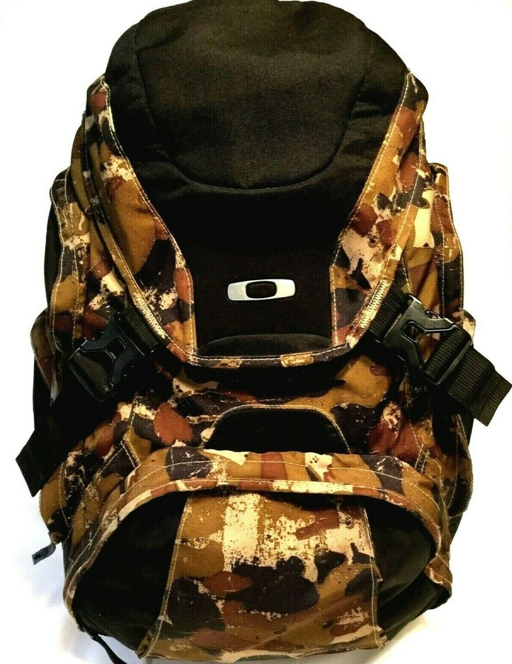RARE OAKLEY CAMO TACTICAL BACKPACK Large Camouflage Hiking Bug Out Bag Pack | eBay
