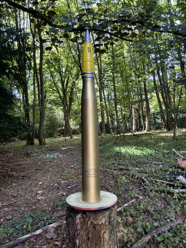 Full Size King Tiger 2 (II) WW2 Tank 8,8kwk HE Round Shell. Display ...