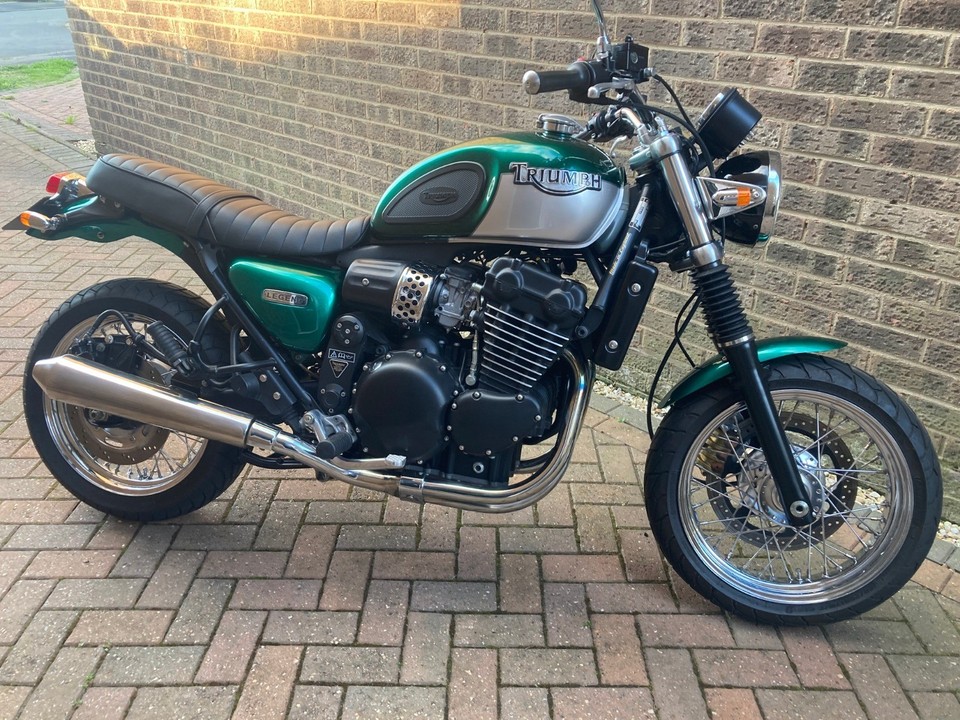 Triumph Legend or Thunderbird 900 Custom Lowered Seat with Gel Pad Bolt ...