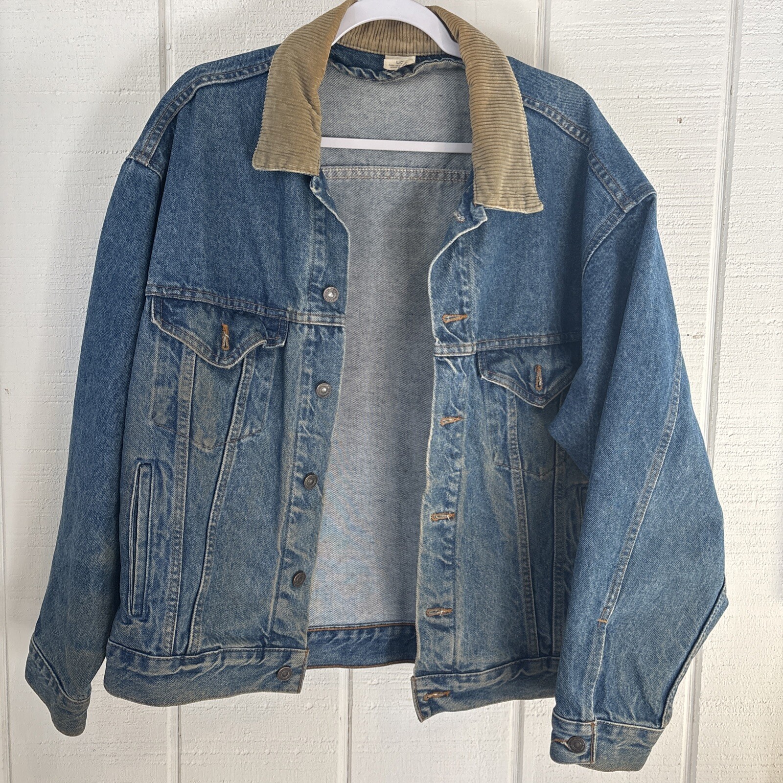 Vintage denim jacket With Wolves Large - Gem