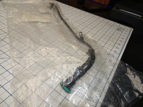 GM 12637183 Coolant Air Bleed Pipe Line Hose Factory Sealed General ...