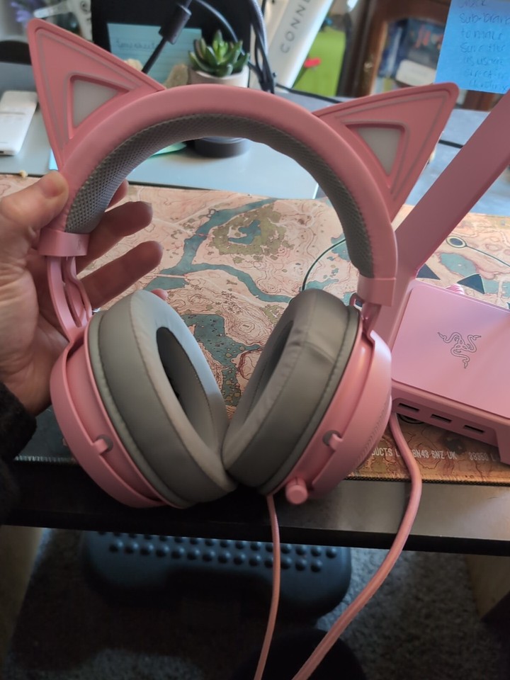 Razer Kraken Kitty Headset Quartz Pink and Matching Base Station | eBay