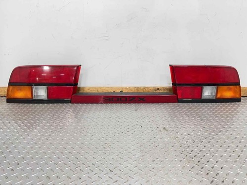 84-89 Nissan 300ZX Z31 (2+2) Complete Tail Light Lamp Set LH-RH-3rd ...