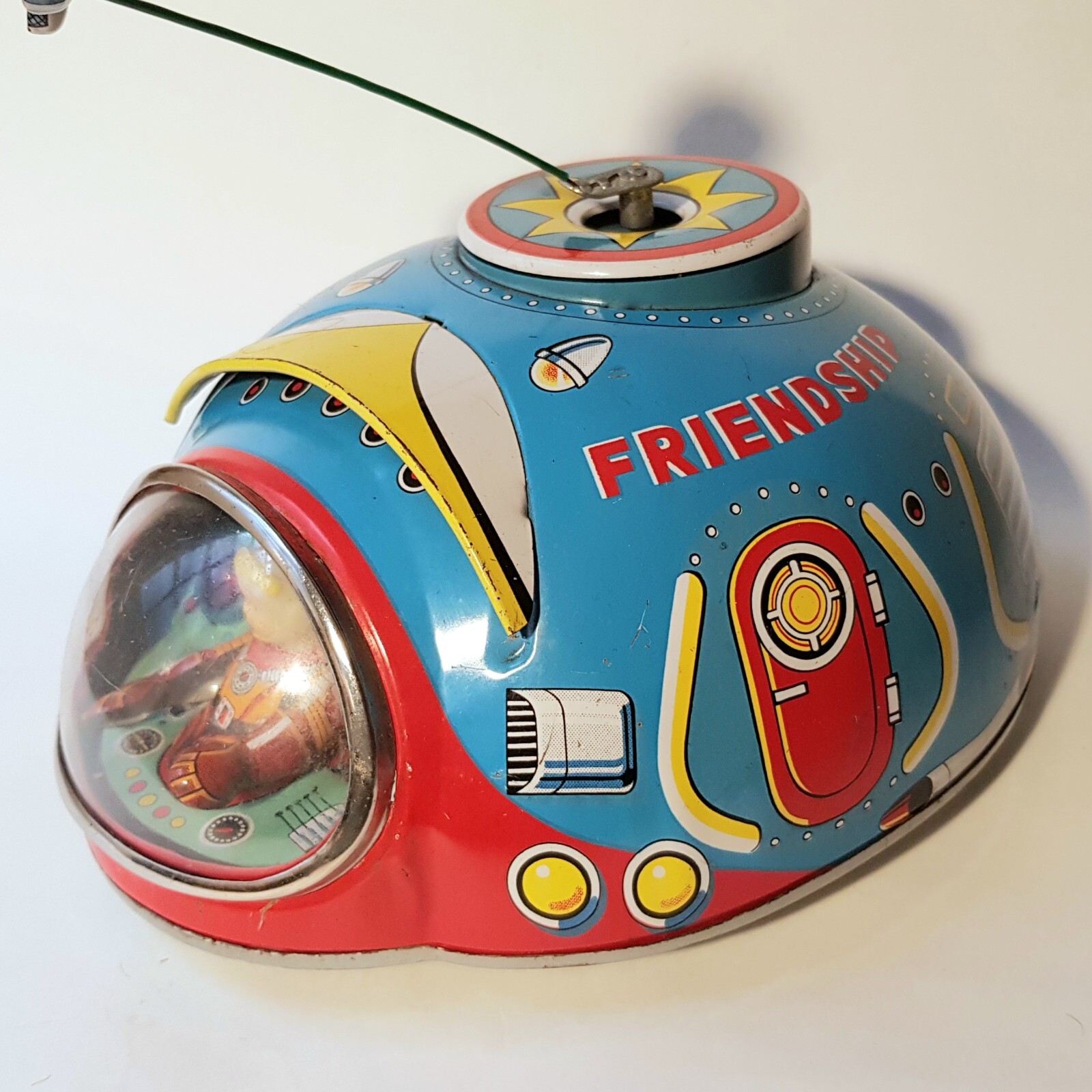 Very Rare Vintage FRIENDSHIP-7 Capsule Litho Tin Bat.Op Space Toy ...