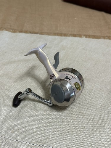 Pflueger 1806 PFL1806USPIN Ultra Light Underspin Spinning Fishing Reel ...