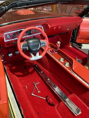1970,71 challenger/Cuda hemi, 440, custom center console with bezel ...