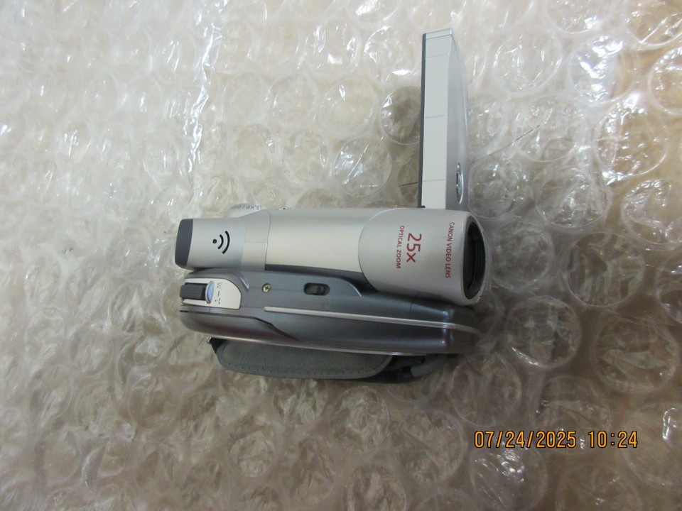 Canon DC100 Silver DVD 25x Optical Zoom Digital Video Camcorder w ...