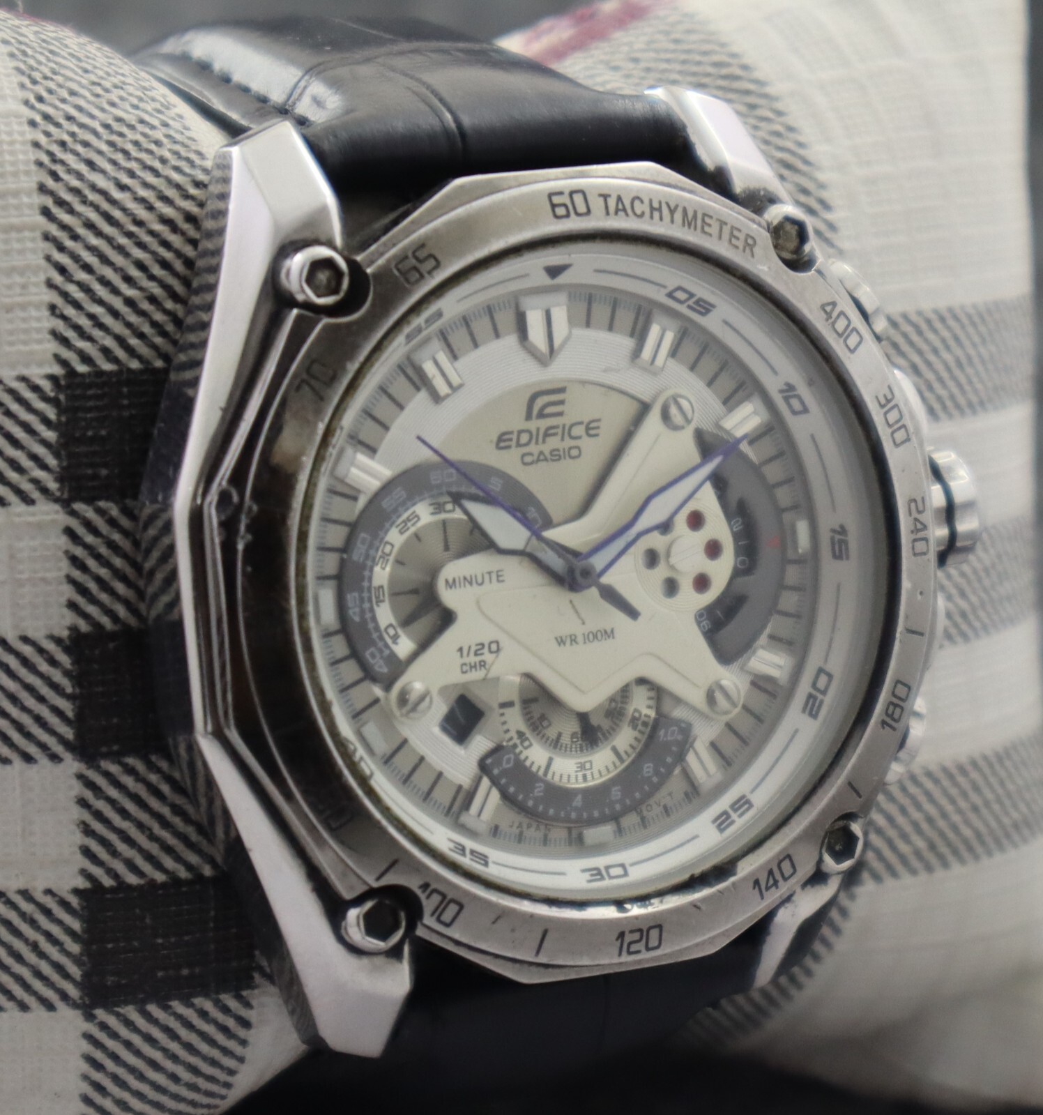 Casio Edifice EF-550D-7AVDF Men Tachymeter Silver Dial with Date Quartz ...