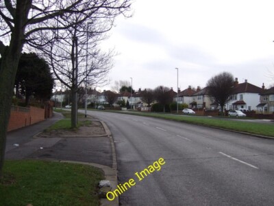 Photo 6x4 Easterly Road (A58) Leeds/SE3034 Heading east. c2013 | eBay UK