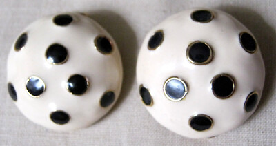 Unsigned KENNETH LANE White with Black Enamel on Gold Tone Spots CLIP ...