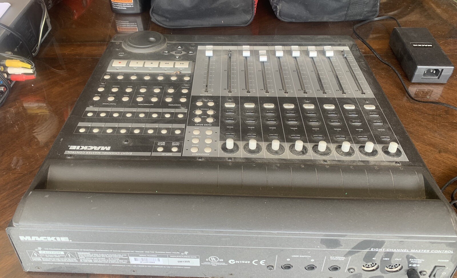 Mackie Control Universal 8-Channel DAW Master Control Mixer | eBay