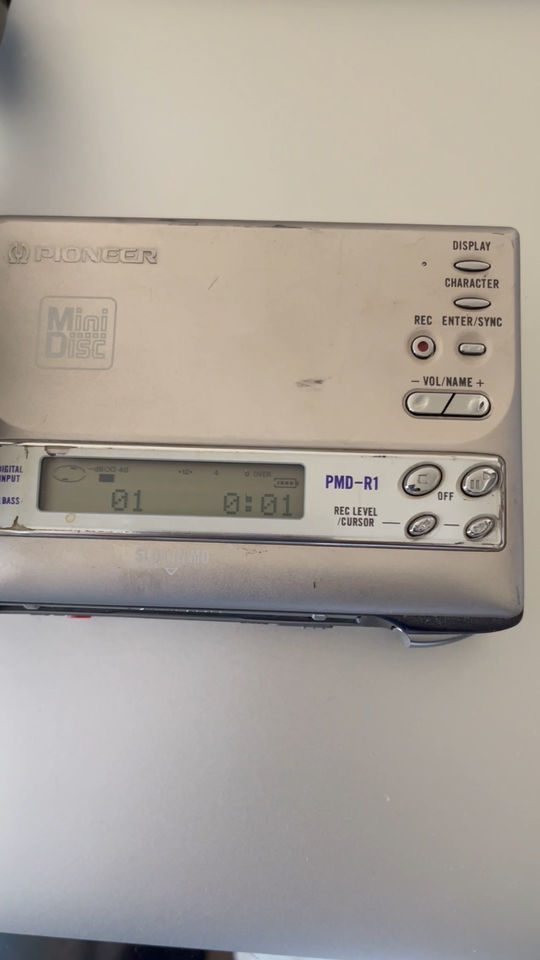 Pioneer PMD-R1 Portable MD MiniDisc Recorder Player Playback Works Rec ...
