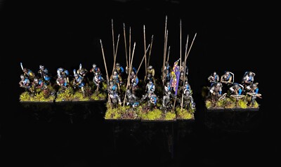 Perry Miniatures 28mm Burgundian Pike block with missile support. Well ...