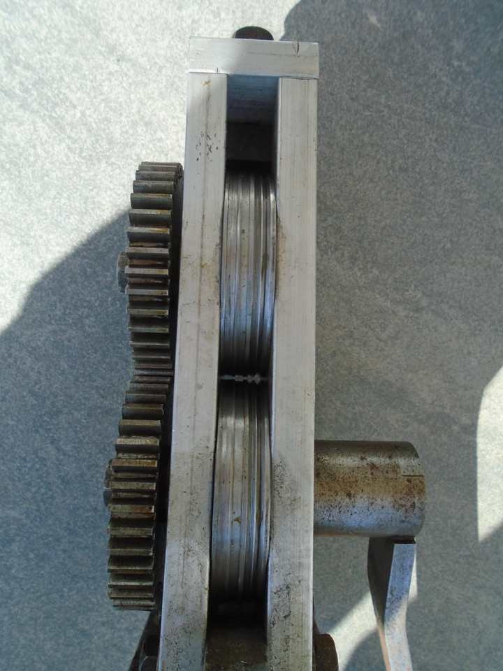 Hand operated bench mounted wire stripper feeder with gears | eBay UK