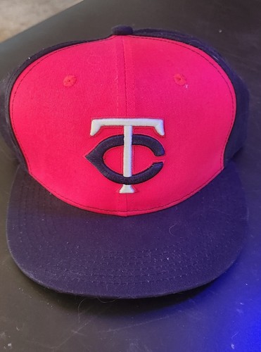 NWT! Minnesota Twins MLB DQ Dairy Queen 2016 Adjustable Adult Baseball ...