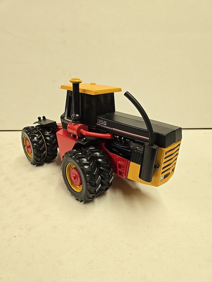 Vintage Scale Models 1/16 Scale Versatile 1156 Desgination 6 4WD ...