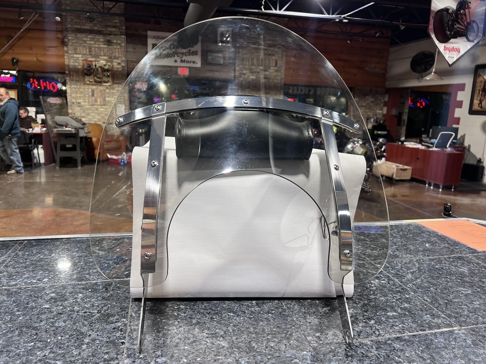 HARLEY DAVIDSON OEM 1994-2023 ROAD KING WINDSHIELD WITH HD LOGO BAG ...