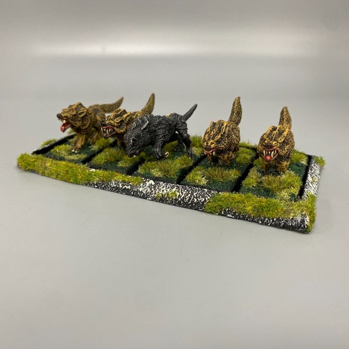 DIRE WOLVES DOOM WOLF VAMPIRE COUNTS WARHAMMER FANTASY THE OLD WORLD ...