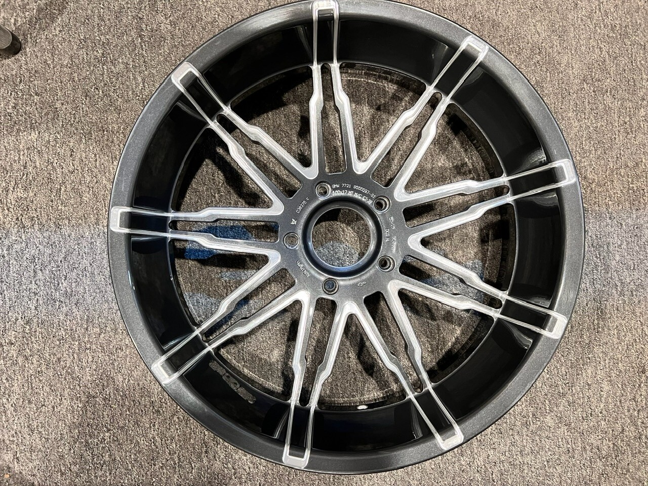 Genuine OEM BMW K1600B Rear Forged Wheel 77218555597 K1600GT K1600GTL ...