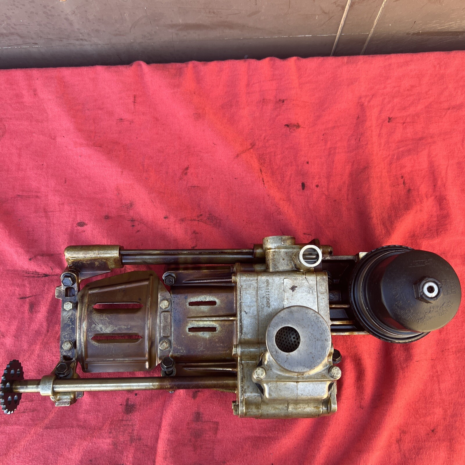 BMW E64 E65 E66 645 745 4.4L Engine Motor Oil Pump Deflector Assembly ...