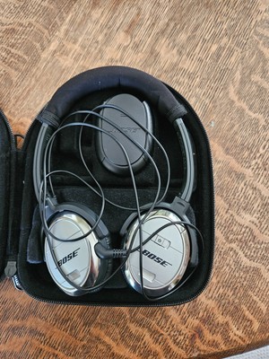 Bose QuietComfort QC3 Noise-Cancelling On Ear Headphones Black & Silver ...