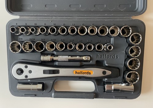 HALFORDS 30 PIECE SOCKET RACHET SET KIT | eBay UK