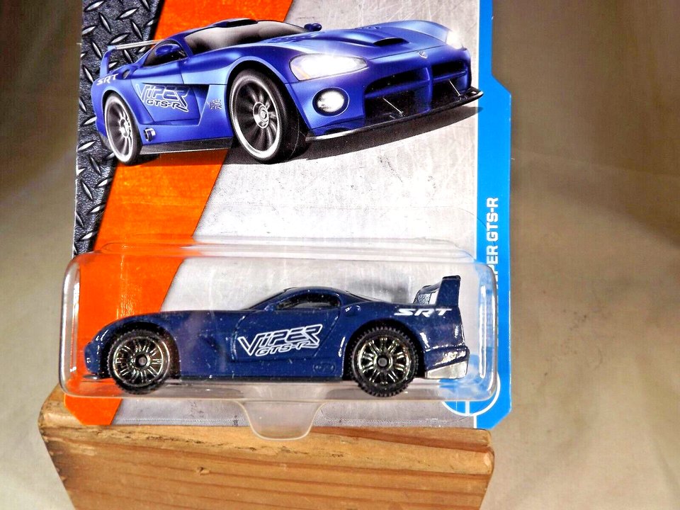 2016 Matchbox Adventure City 27/125 DODGE VIPER GTS-R Blue w/Split 10 ...