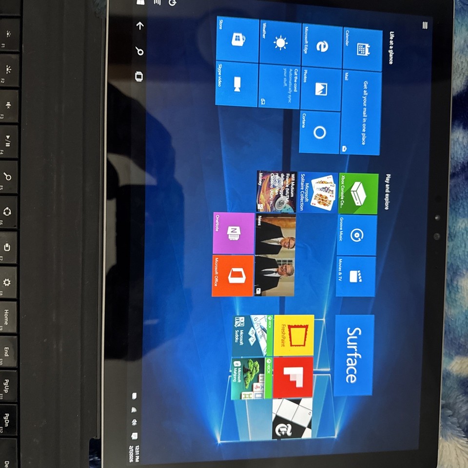 Microsoft Surface Pro 4 12.3" Intel m3 4GB Windows 10 Pro + Keyboard ...