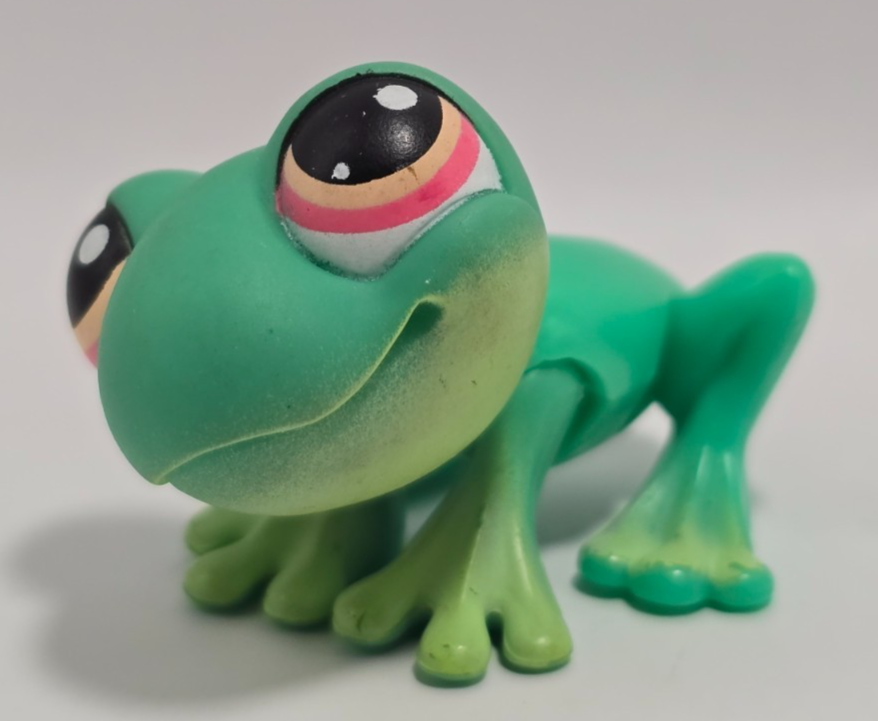 Littlest Pet Shop #236 Green Frog Moving Legs Pink Eyes 2005 Hasbro LPS ...
