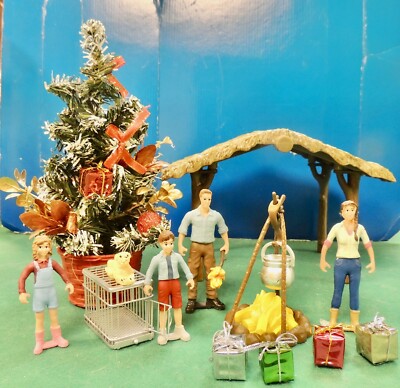 Outdoor Xmas celebration Camp fire, tree, hut house, + figures, dog++ 1 ...