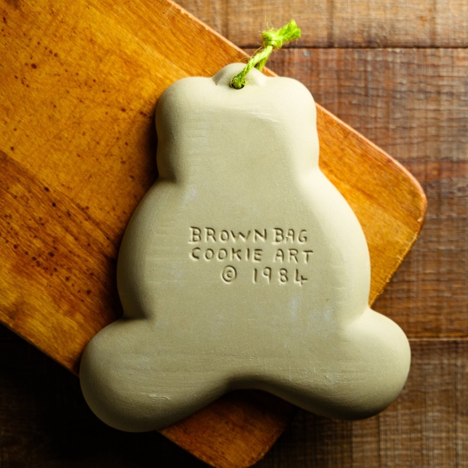 Vintage 1984 Brown Bag Cookie Art Mold TEDDY BEAR w VEST, by Hill | eBay