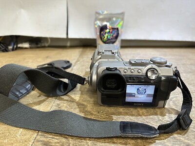 VINTAGE SONY DSC-F707 DIGITAL CAMERA 5MP NIGHTSHOT CAMERA ONLY | eBay