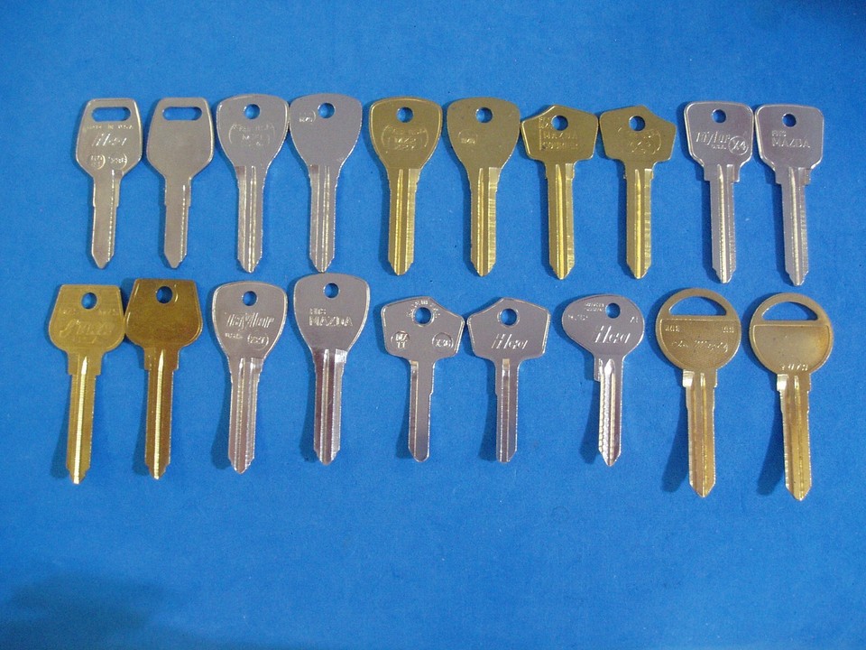 LOT OF 145 PIECE LOCKSMITH CLASSIC FOREIGN CAR KEY BLANK ASSORTMENT | eBay