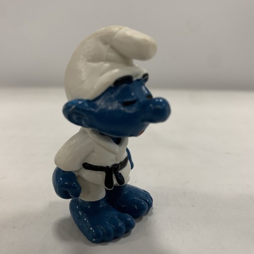 Sport Smurfs Judo Karate Smurf Figure VINTAGE Collectible PVC Figurine ...