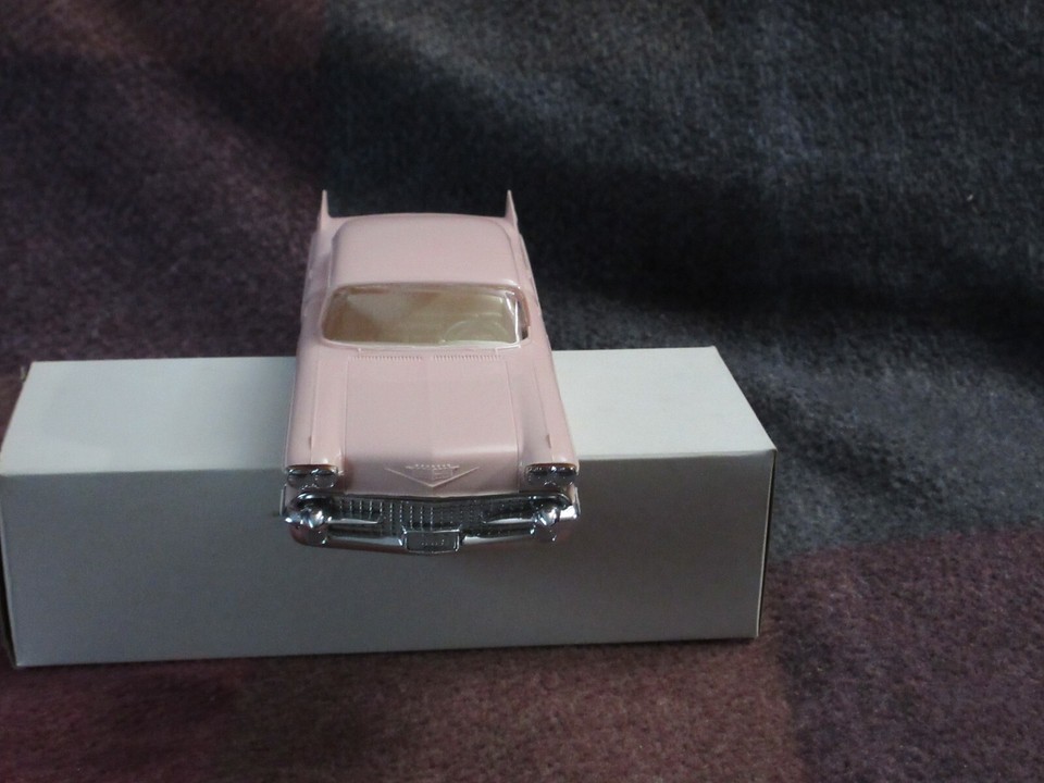 Johan X-EL 1958 Pink Cadillac Fleetwood 4 Dr HT 1:25 Scale Reissue ...
