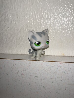 Littlest Pet Shop Gray Cat Kitten Kitty #32 Paw Up Authentic Lps ...