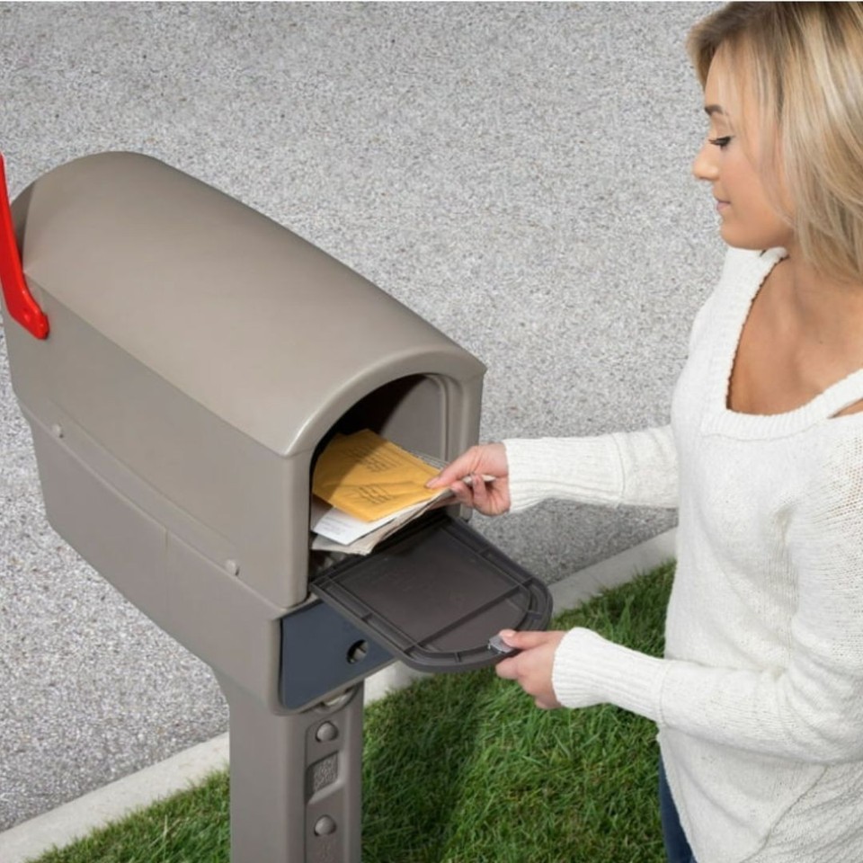 Step2 MailMaster Express Plus Plastic Mailbox Mocha Finish | eBay