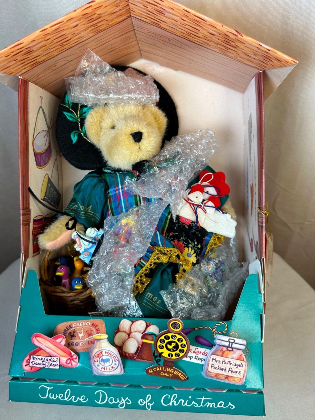 MUFFY VANDERBEAR LITTLE PEDDLER DISNEY CONVENTION TWELVE DAYS OF ...