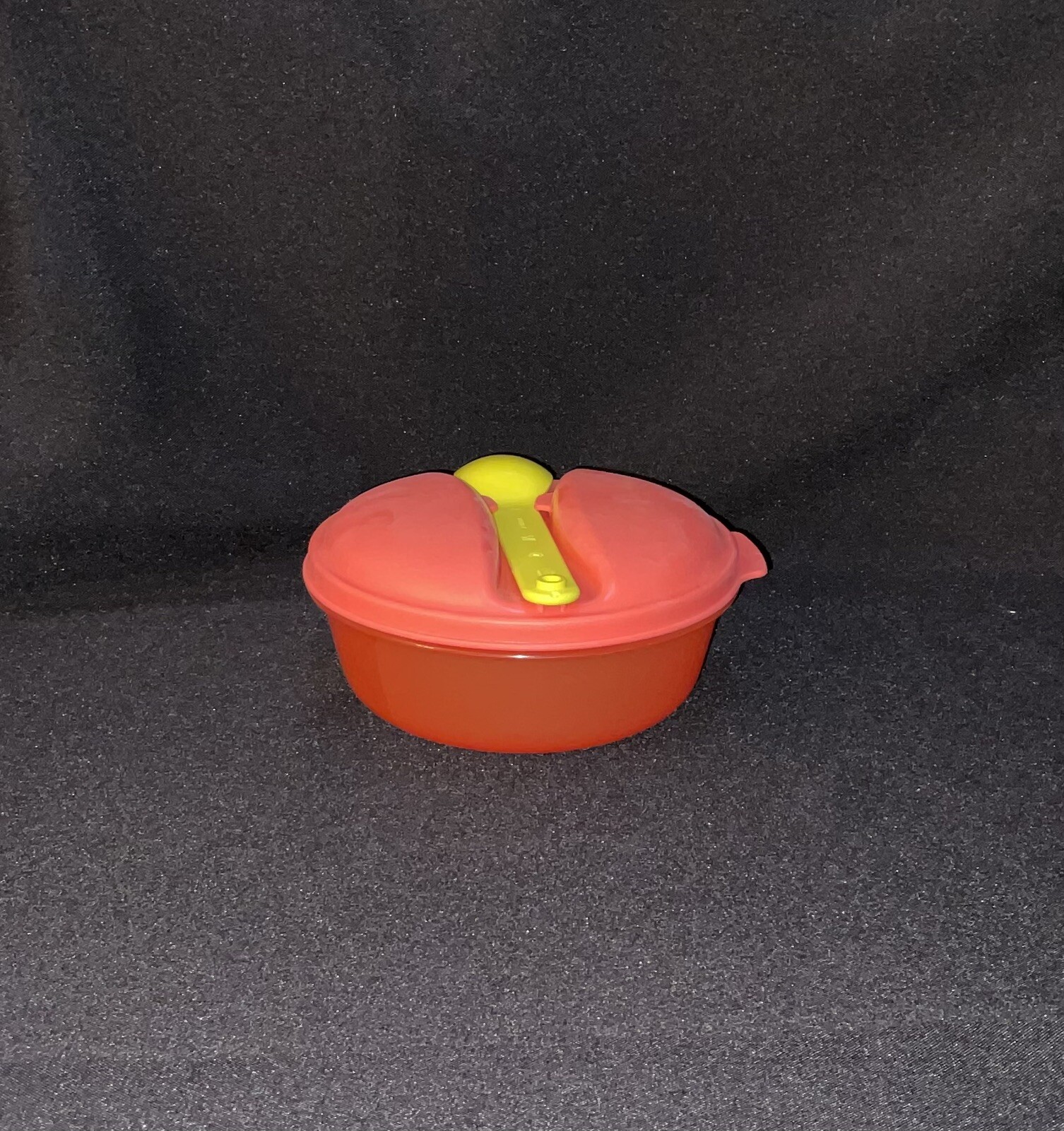 Brand New Tupperware Fruit On The Go 2 1/2 Cup~Watermelon Color* | eBay