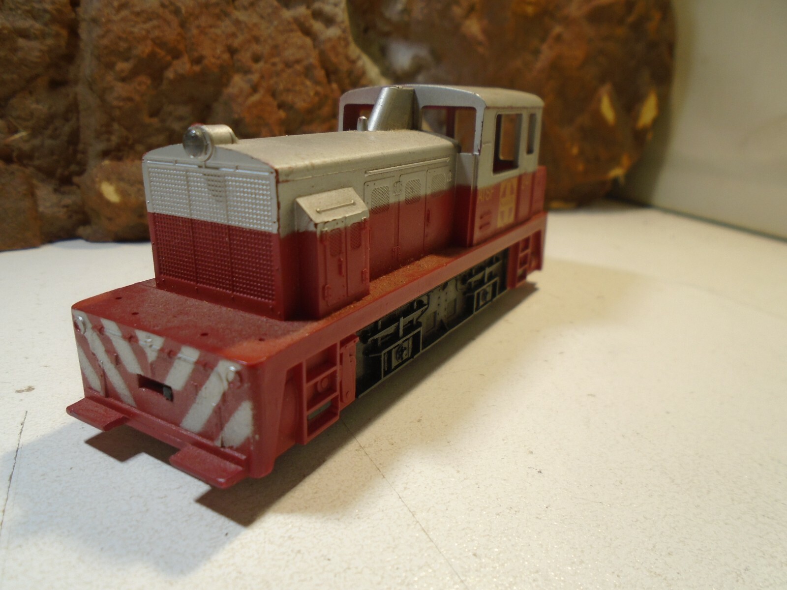 TYCO HO SALE SANTA FE PLYMOUTH SWITCHER DIESEL LOCO, LAYOUT TESTED 5 ...