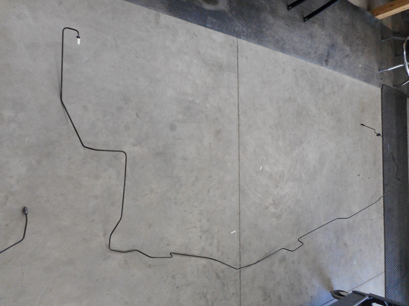 2005 LAND ROVER LR3 STEEL BRAKE LINE FROM REAR BRAKE LINE JUNCTION TO ...