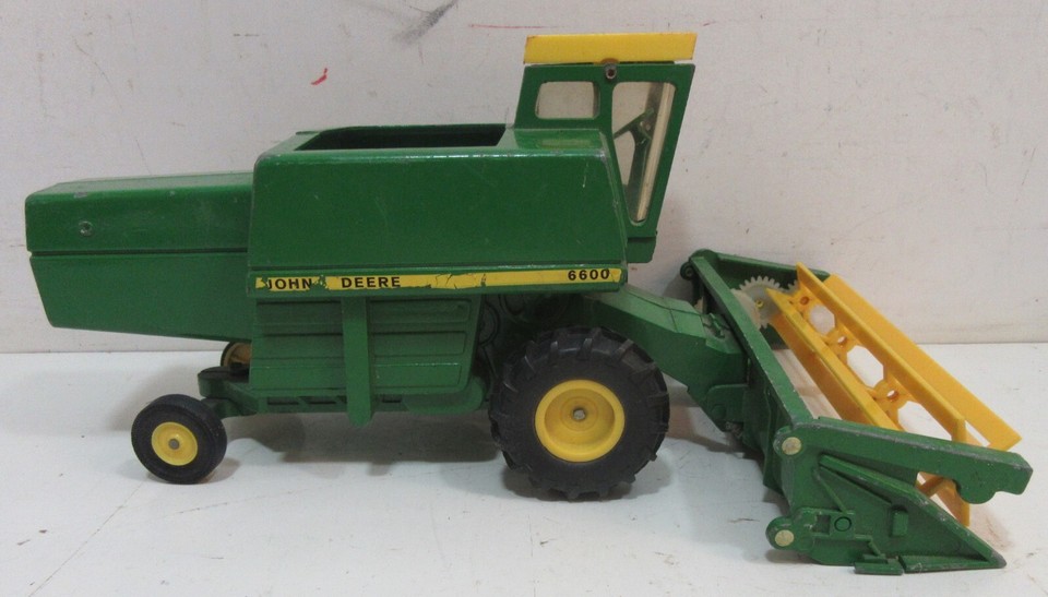 Ertl John Deere 6600 Combine Made USA 1974 1/24 (JD-558-E ?) | eBay