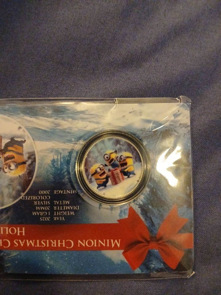 1g Colorized Christmas Silver The Minions In Card And Capsule With COA ...