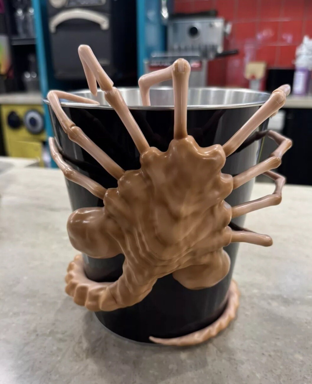 Alien Romulus Popcorn Bucket - Facehugger | Grelly USA