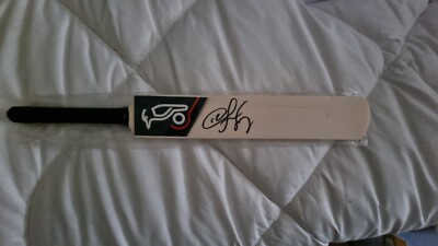 MARNUS LABUSCHAGNE SIGNED AUSSIE CRICKET MINI BAT Waugh Ponting Smith ...