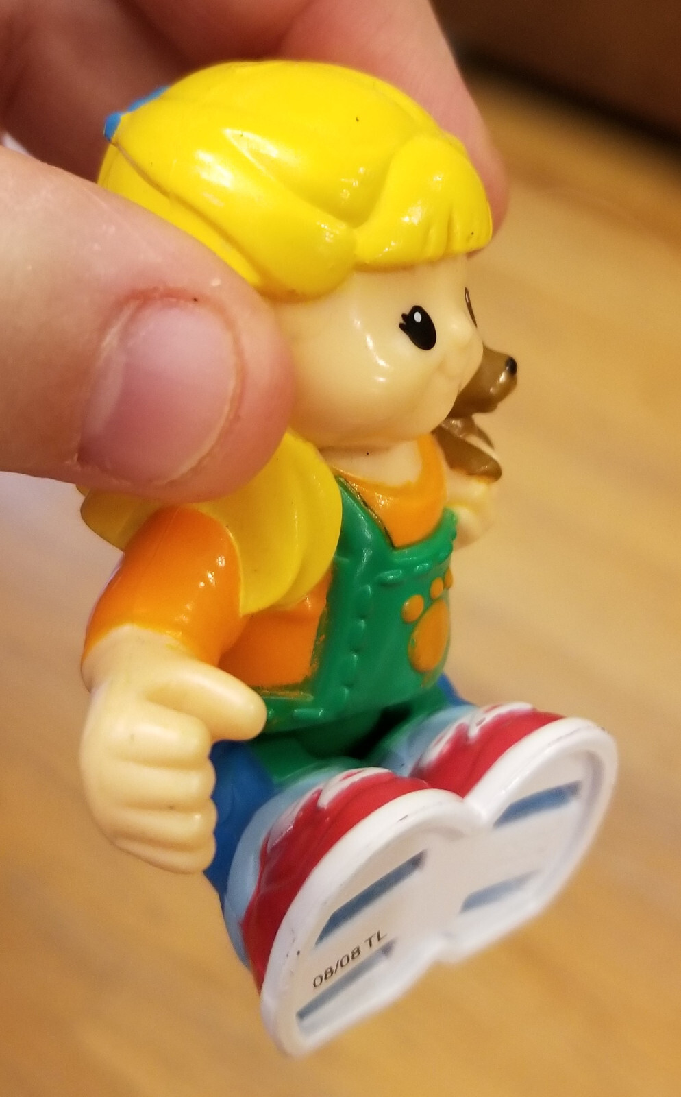 3.25" Fisher Price Little People Pet Shop Girl FIG Blonde Hair holding ...