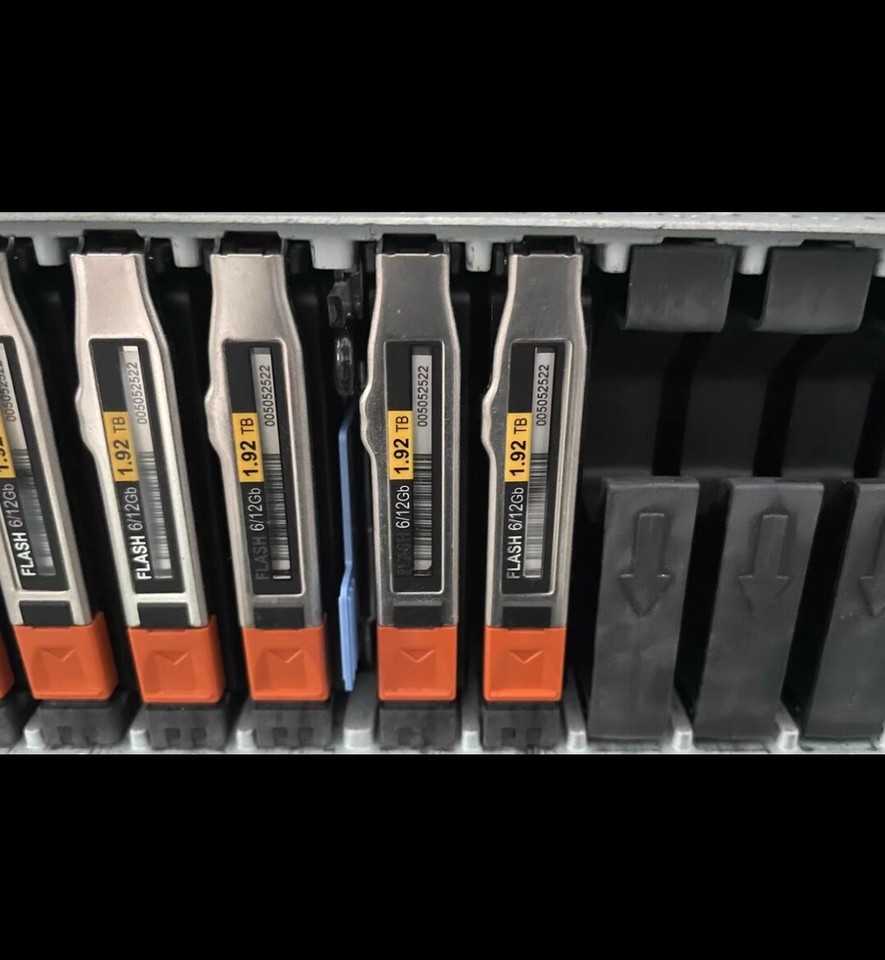 EMC D3F-2SFXL2-1920 1.92T 1920GB SAS SSD hard disk 005052521 005052522 ...